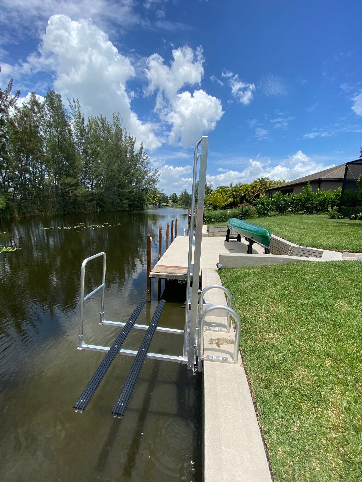 Boat Lifts - Marine Docks